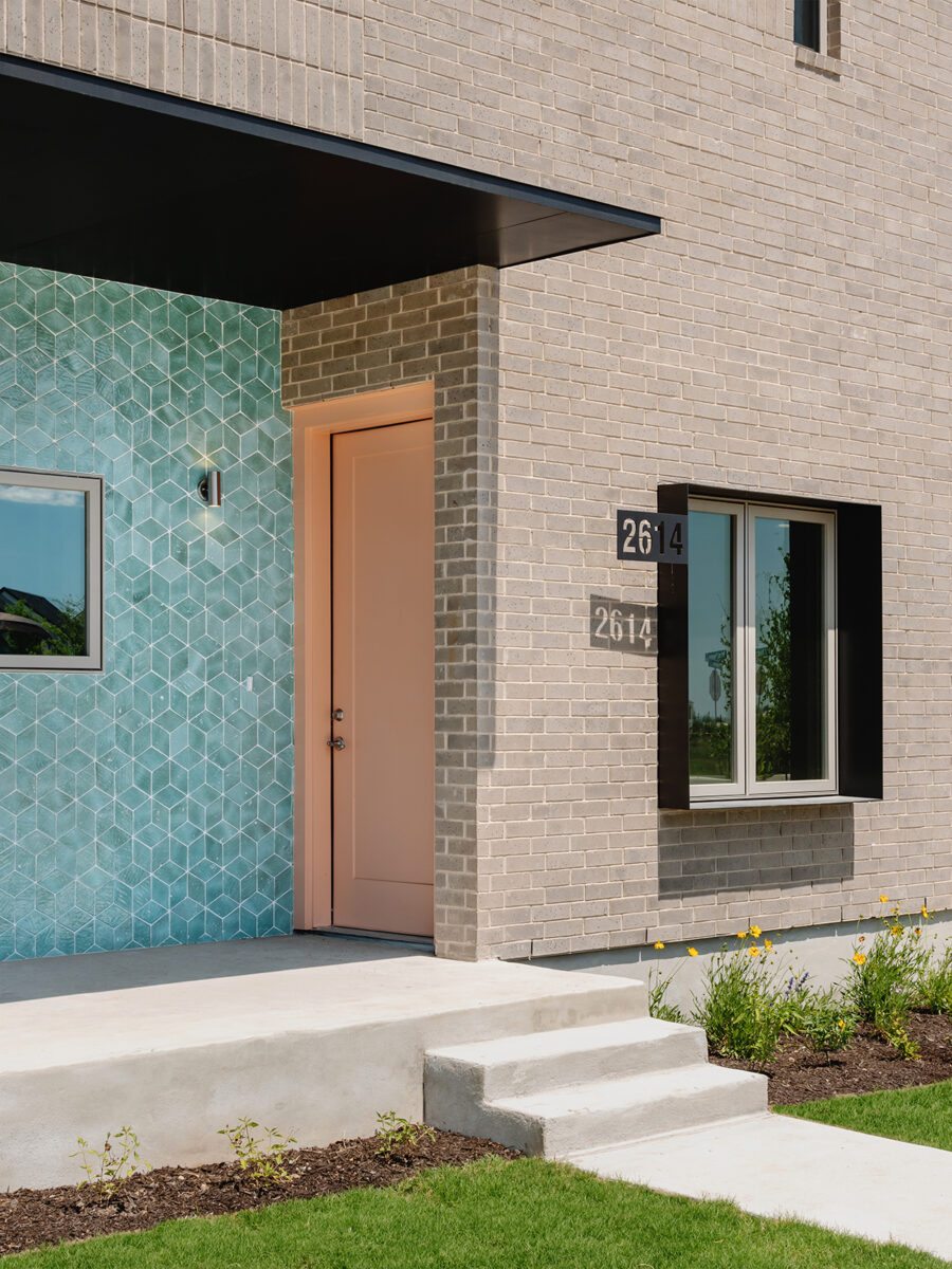 Habitat Mueller Row Homes | Michael Hsu Office of Architecture