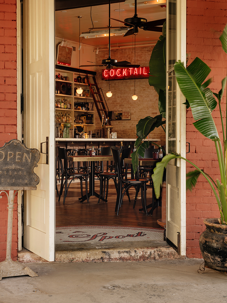 Uptown Sports Club | Michael Hsu Office of Architecture