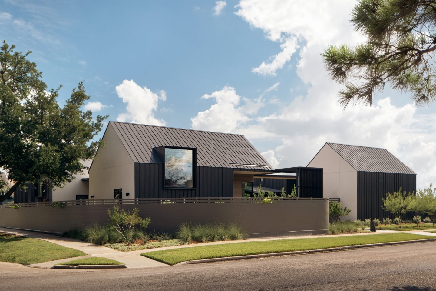 Eyles Courtyard Residence | Michael Hsu Office of Architecture